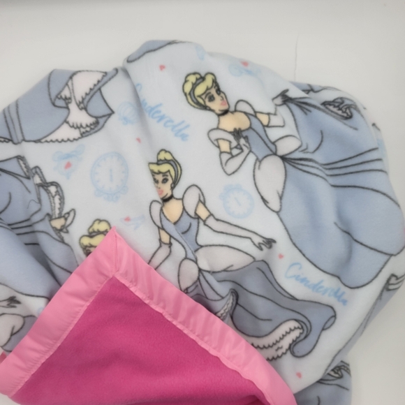 Handmade | Bedding | Beautiful Disney Cinderella Vintage Icons Fleece ...